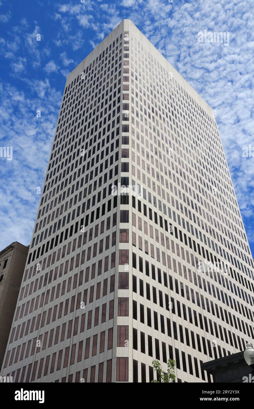 Kpmg tower hi-res stock photography and images - Alamy