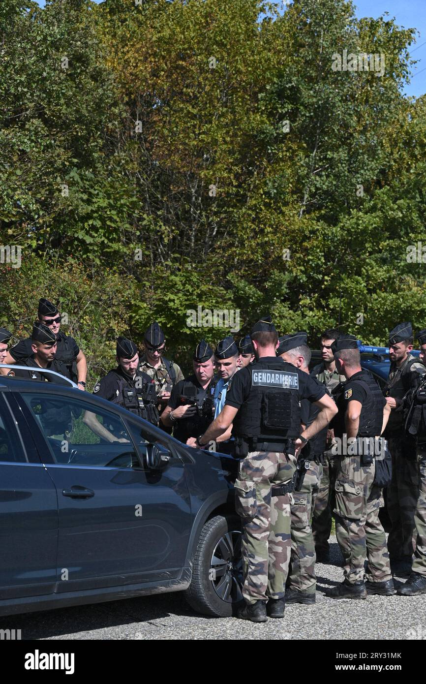 Saint Blaise La Roche, France. 28th Sep, 2023. French gendarmes take ...