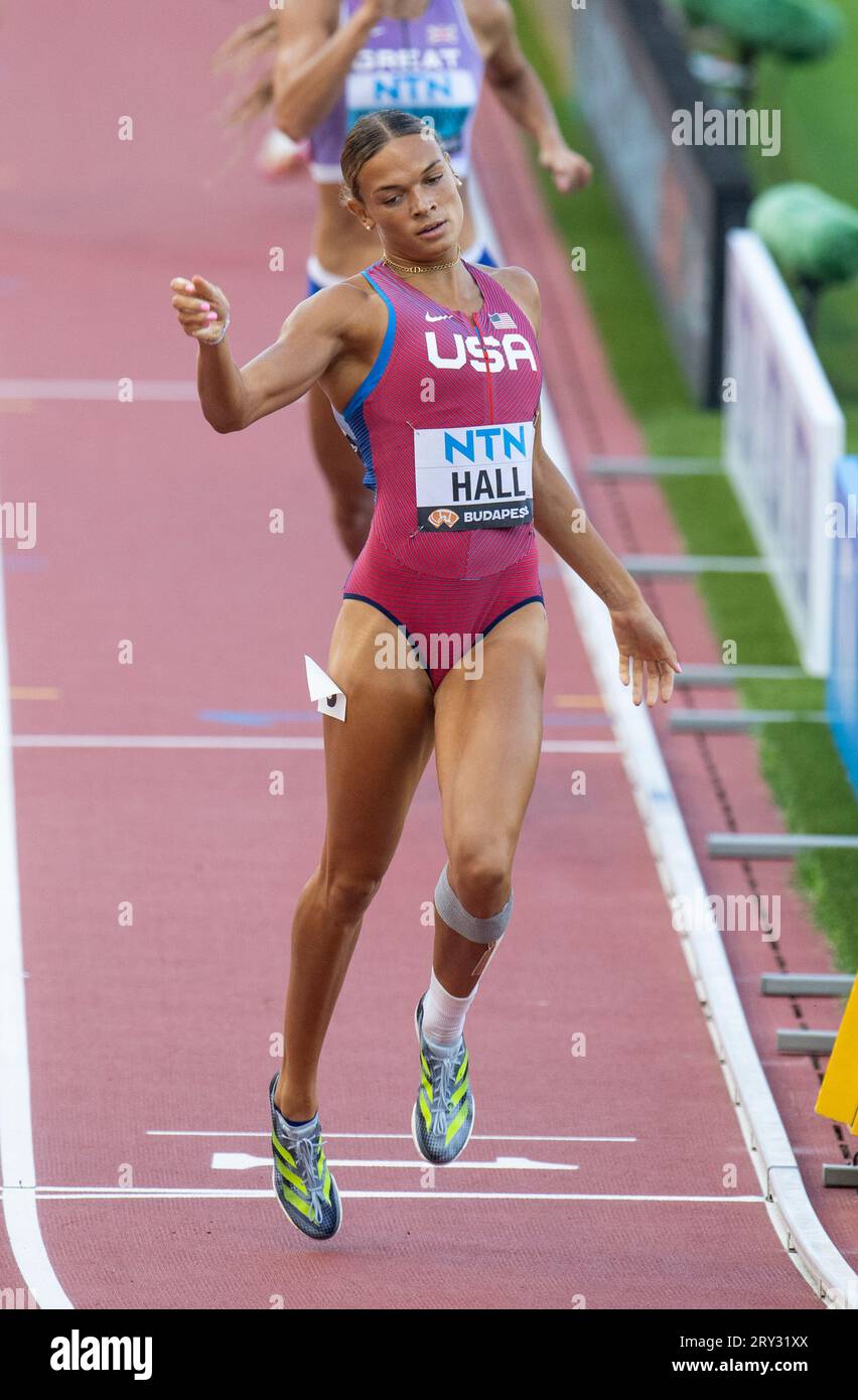 Anna Hall of the USA competing in the women’s 800m heptathlon at the ...
