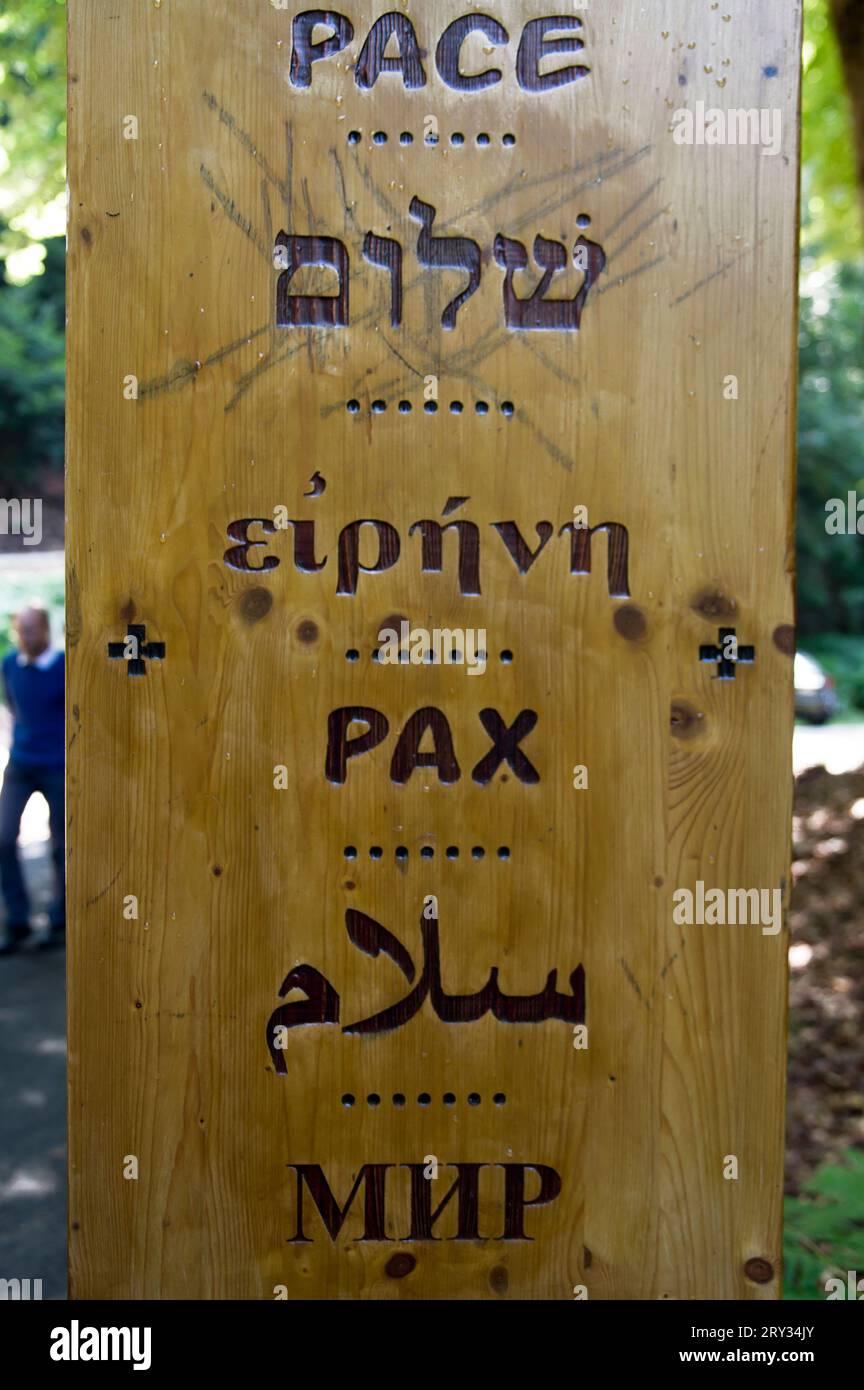 Peace in all languages hi-res stock photography and images - Alamy