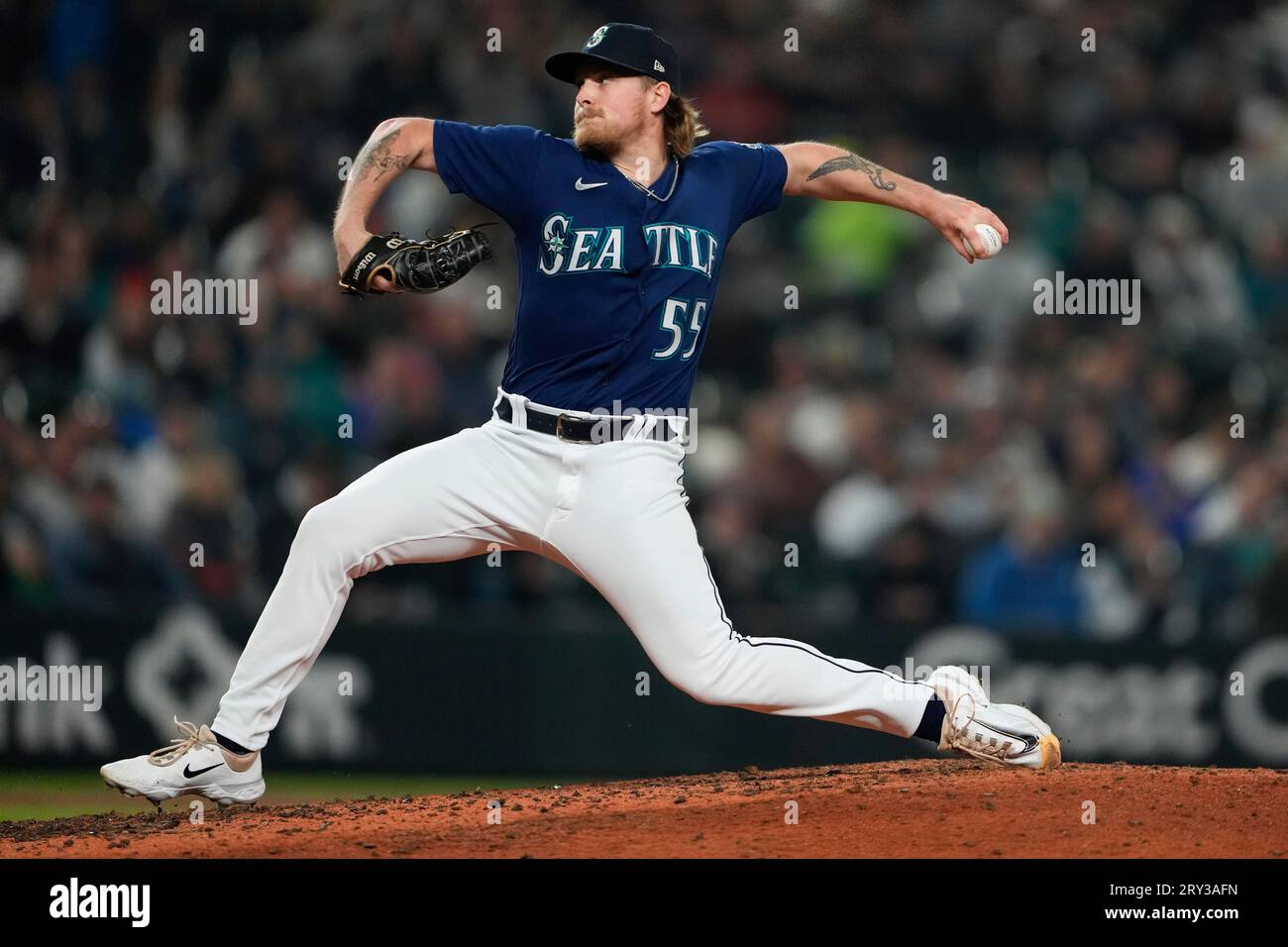 Seattle Mariners relief pitcher Gabe Speier throws against the Houston ...