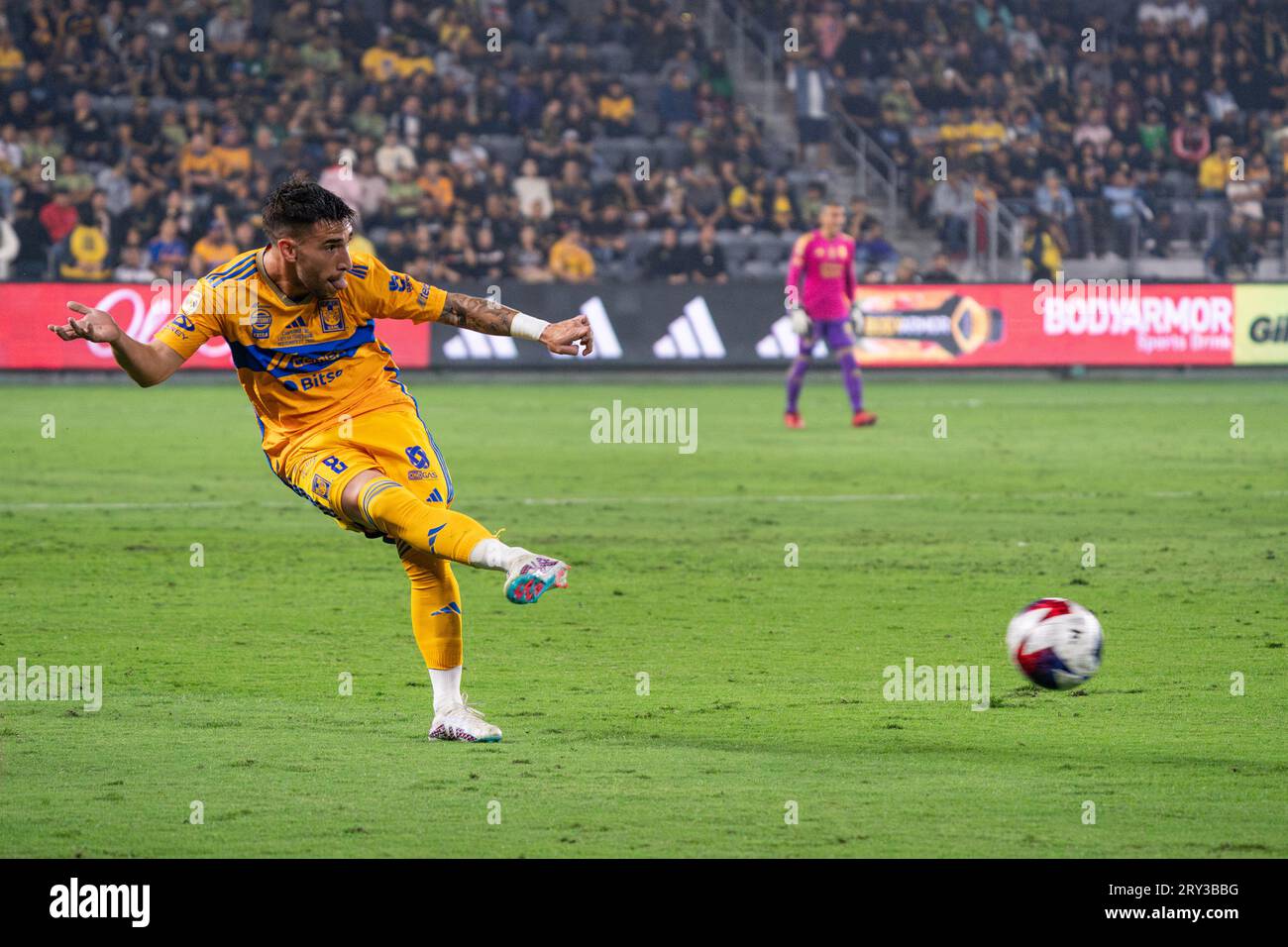 Tigres UANL midfielder Fernando Gorriarán (8) sends a pass during the ...