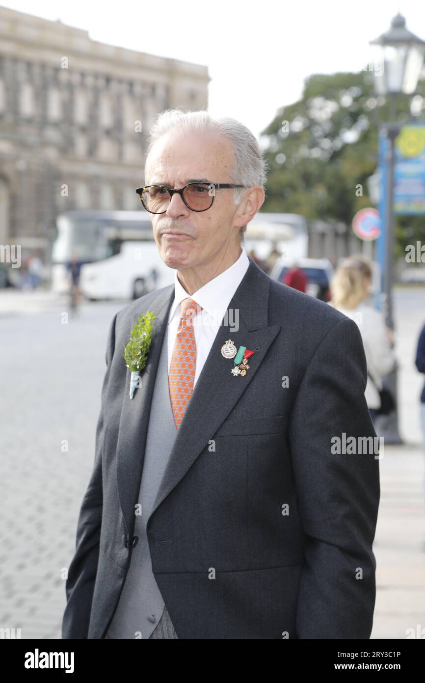 Alexander Prinz von Sachsen Herzog zu Sachsen beim Sektempfang ...
