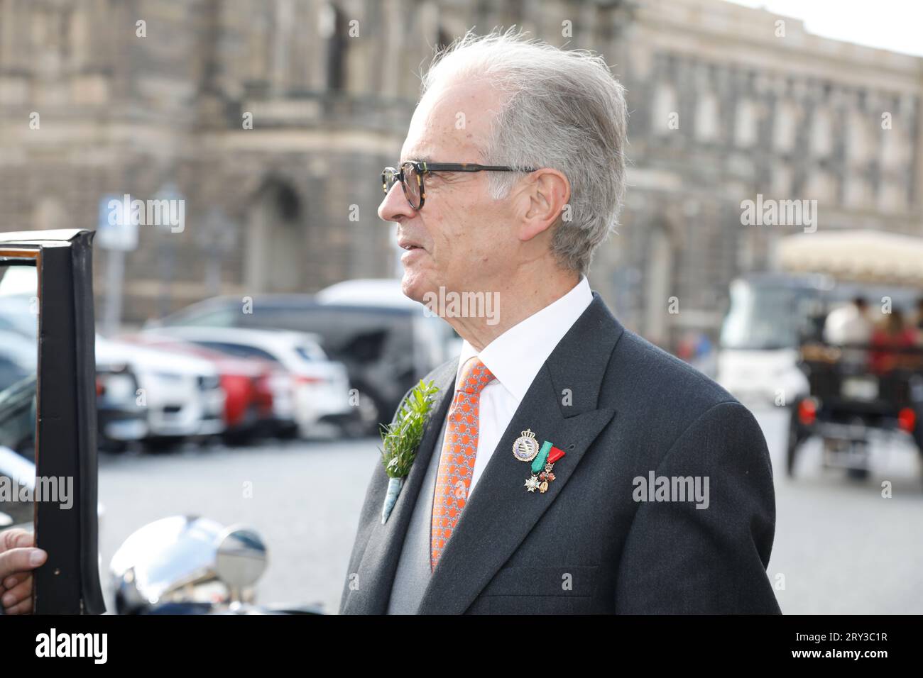Alexander Prinz von Sachsen Herzog zu Sachsen beim Sektempfang ...
