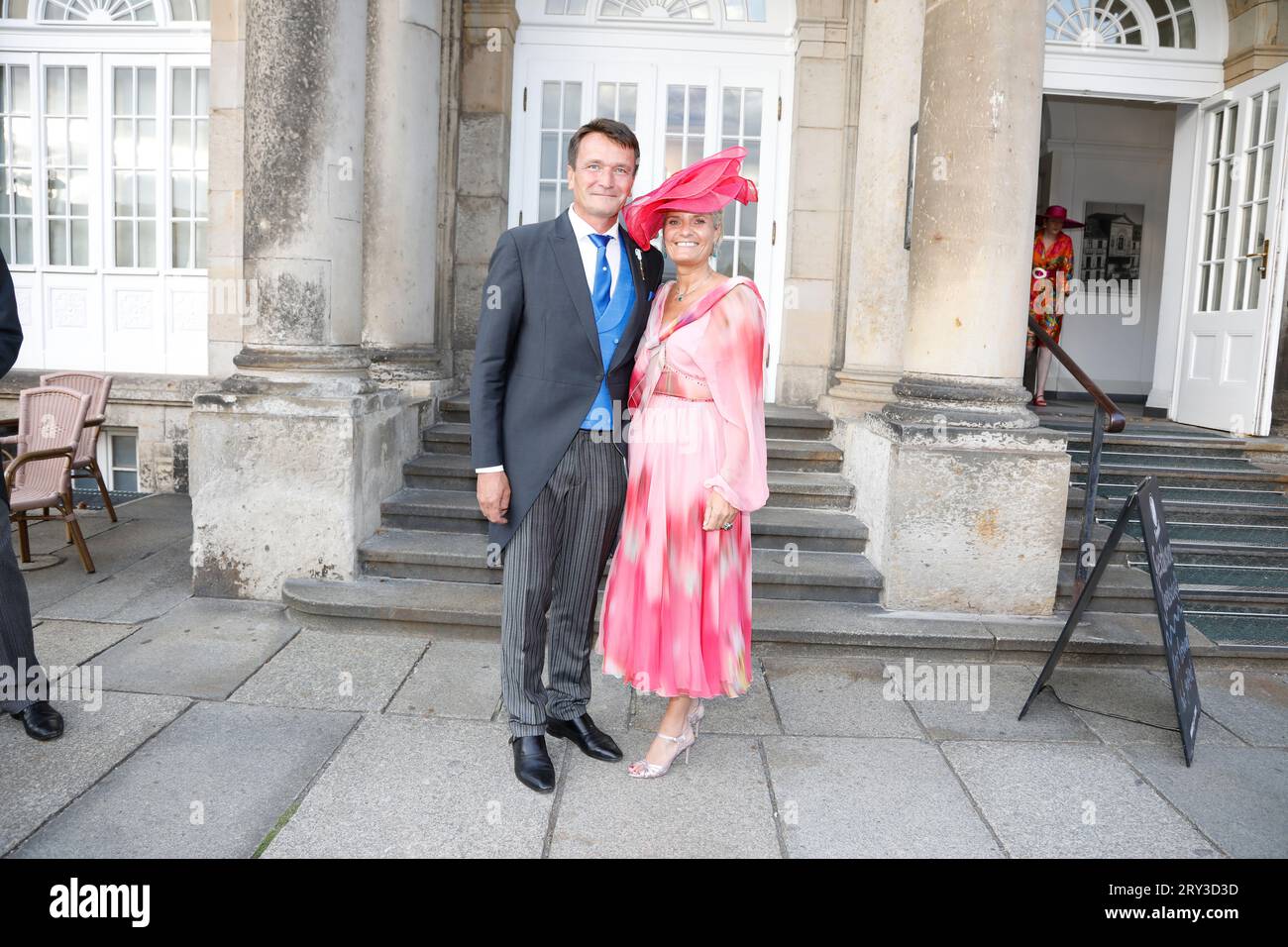 Philippe de Saporta und Ewa Tegner beim Sektempfang anlässlich der ...