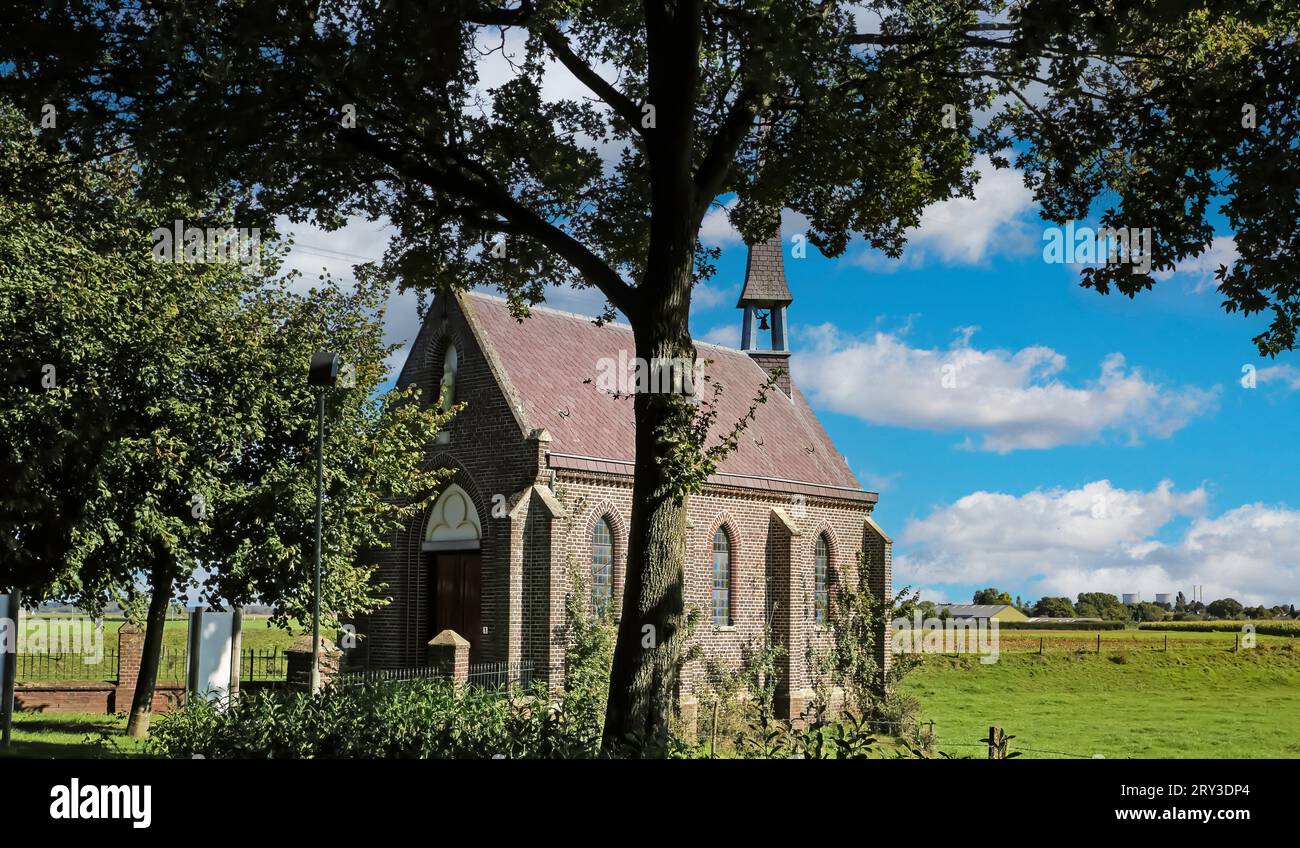 Beautiful old dutch chapel in idyllic rural landscape - Ohe en Laak ...