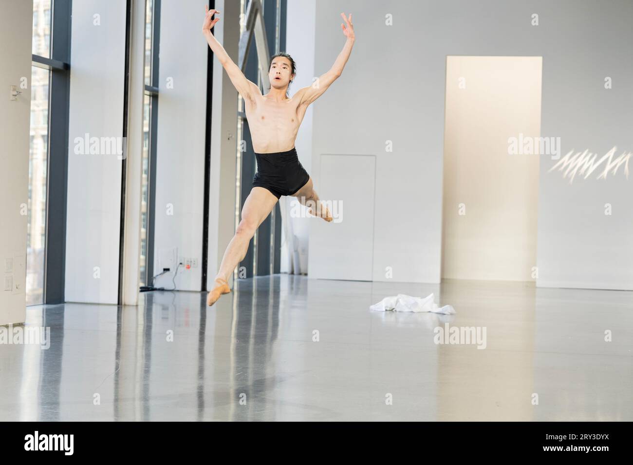 Dancer Lee Ju Ho performs on runway for MMAM by Hyun Park at Concept ...