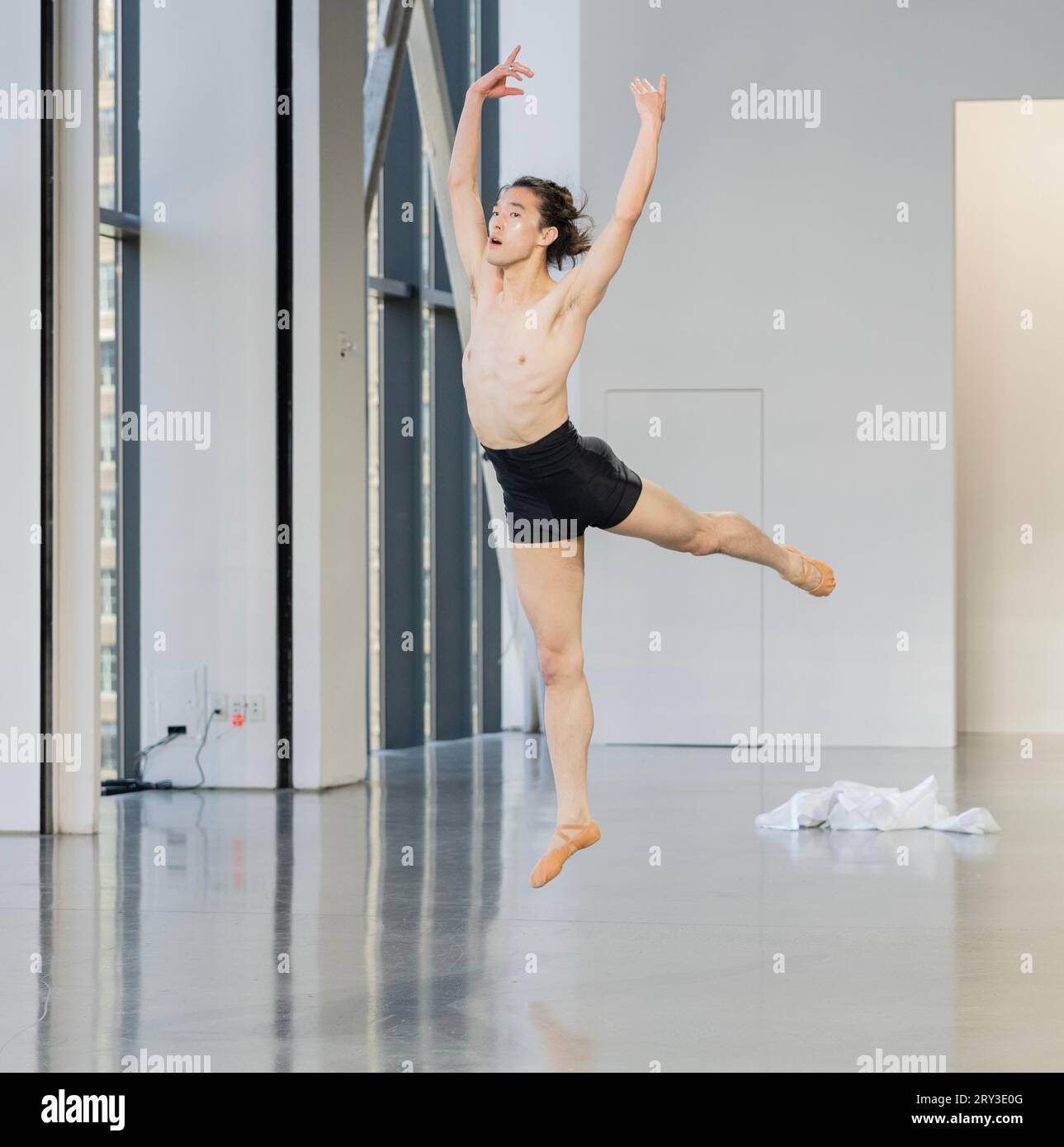 Dancer Lee Ju Ho performs on runway for MMAM by Hyun Park at Concept ...