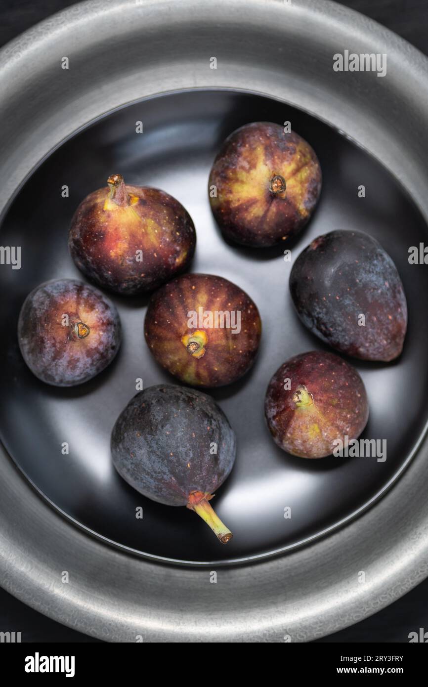 Top view fresh figs hi-res stock photography and images - Alamy