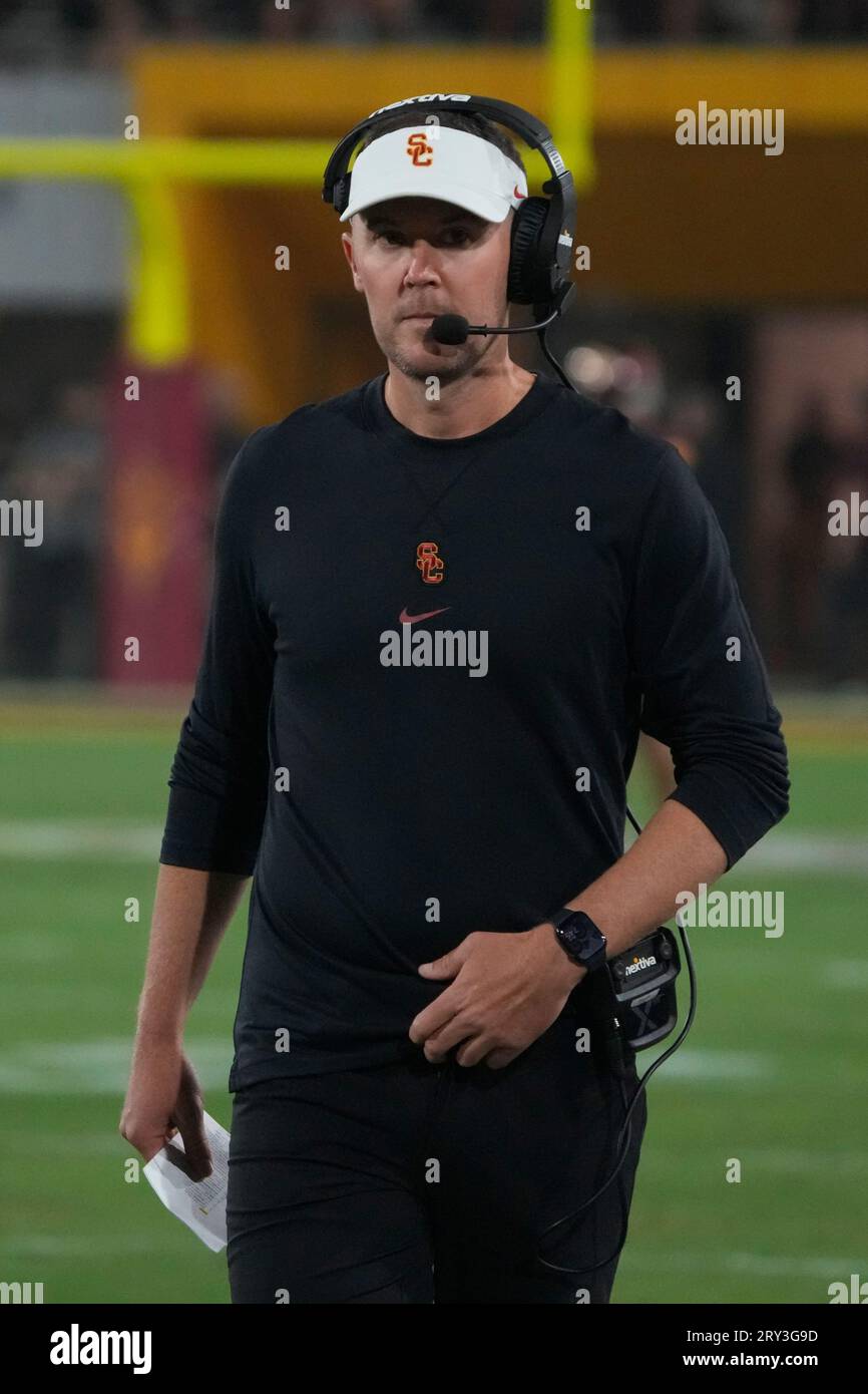 Southern California head coach Lincoln Riley in the first half during ...