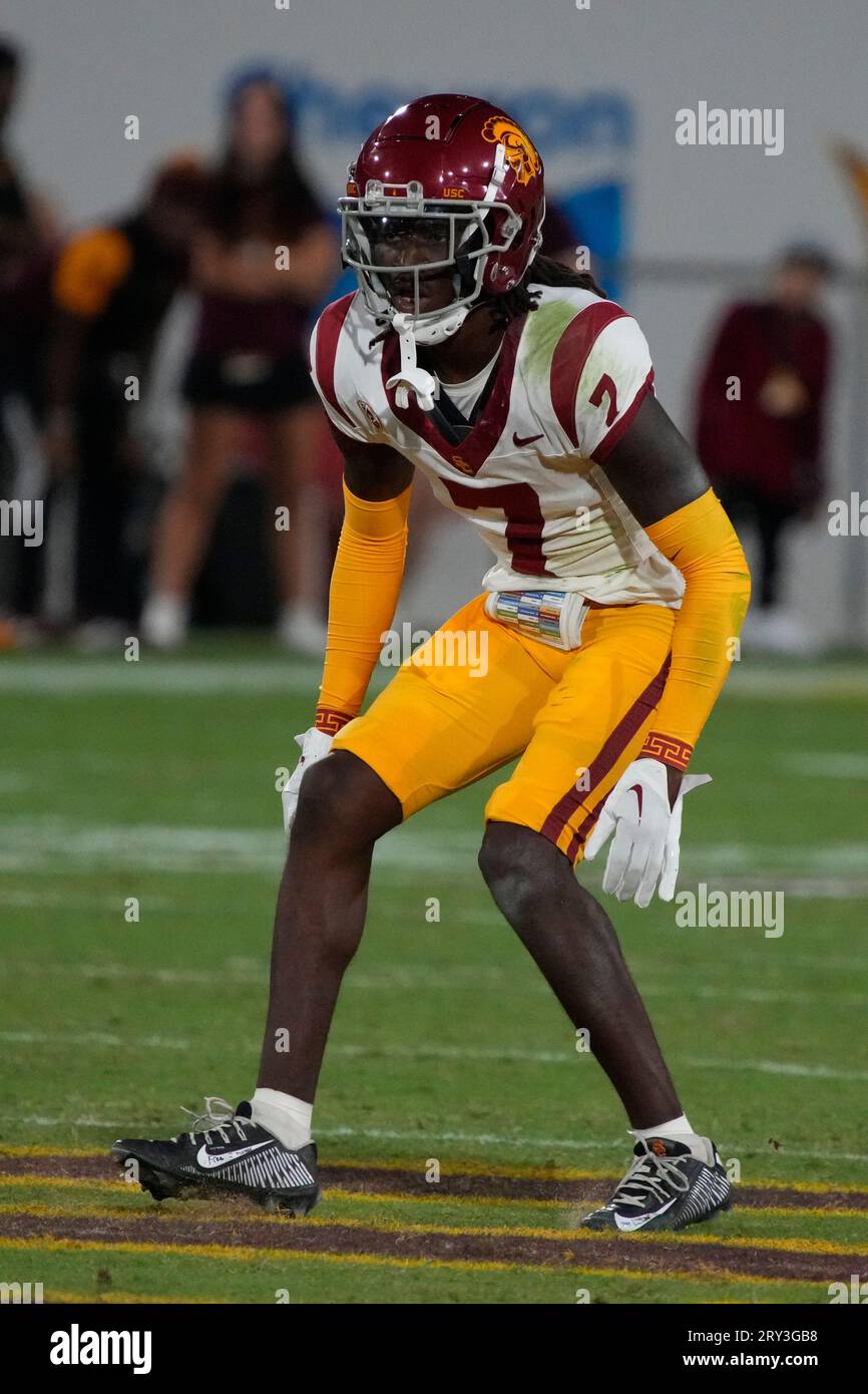 Southern California safety Calen Bullock (7) in the first half during ...