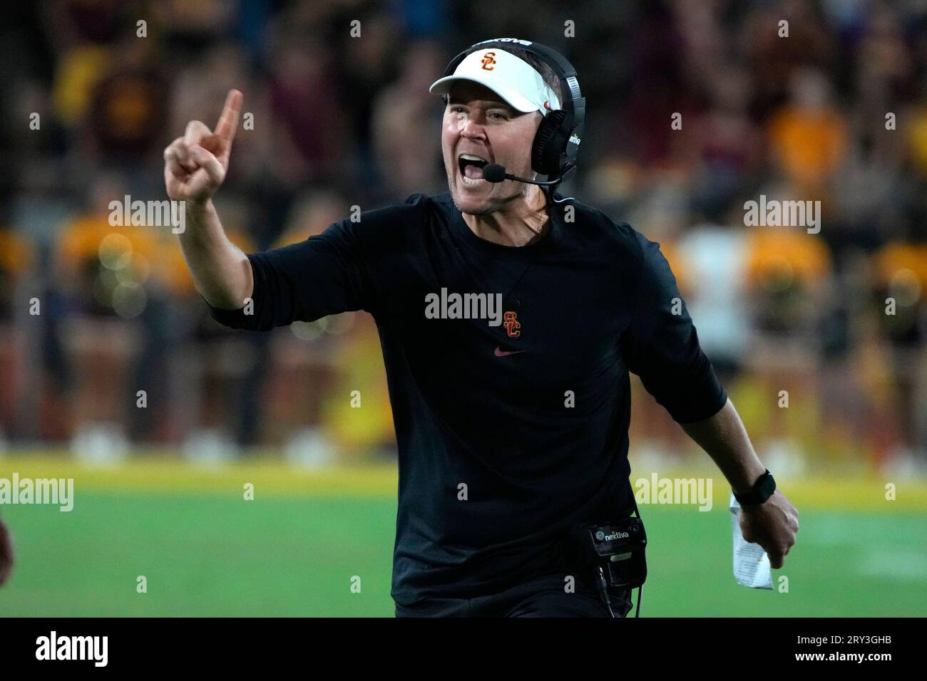 Southern California head coach Lincoln Riley in the first half during ...