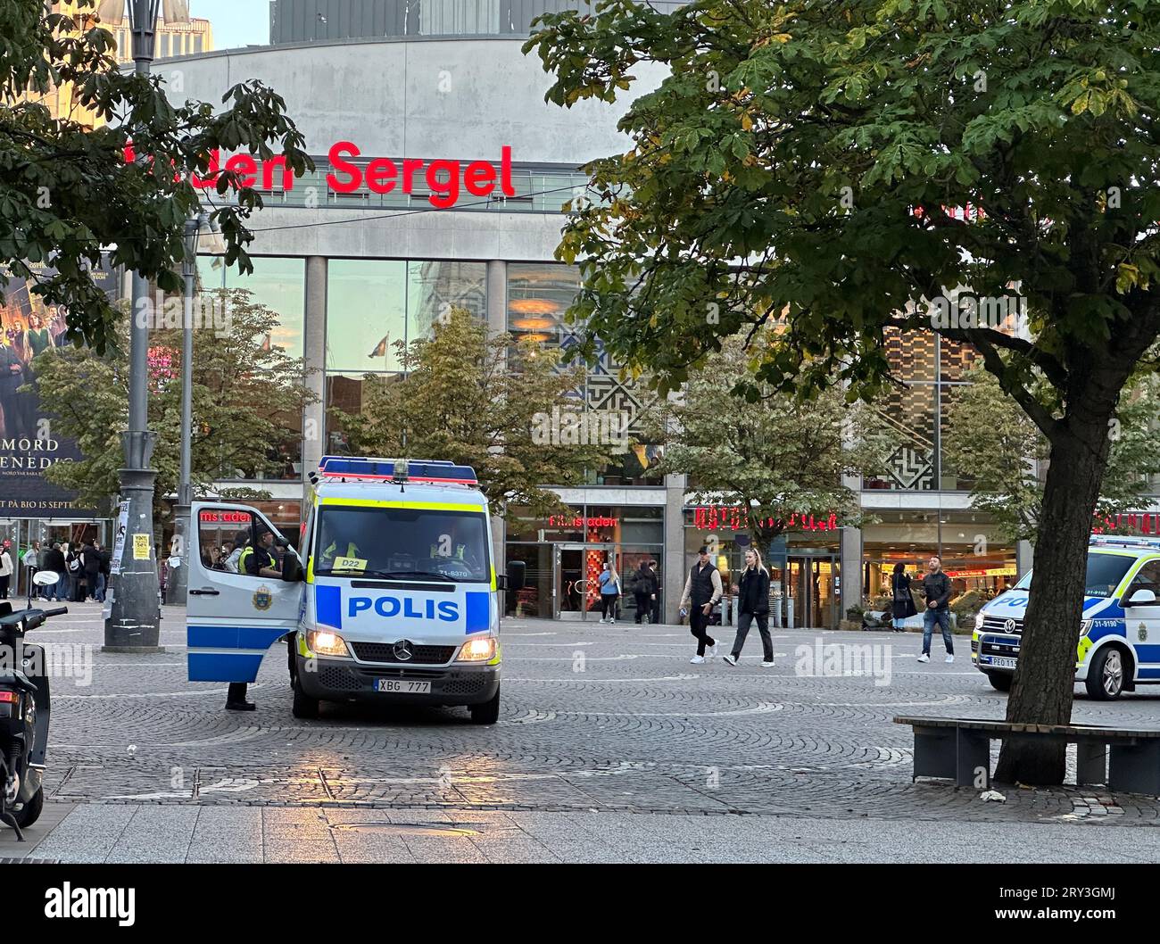 Stockholm. 24th Sep, 2023. Photo taken on Sept. 24, 2023 shows police ...