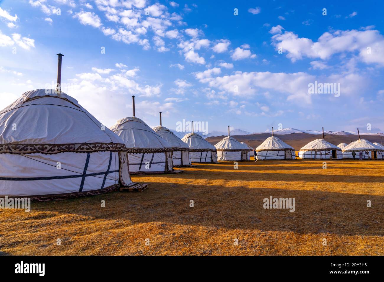 Yurt camp in Kyrgyzstan Stock Photo - Alamy