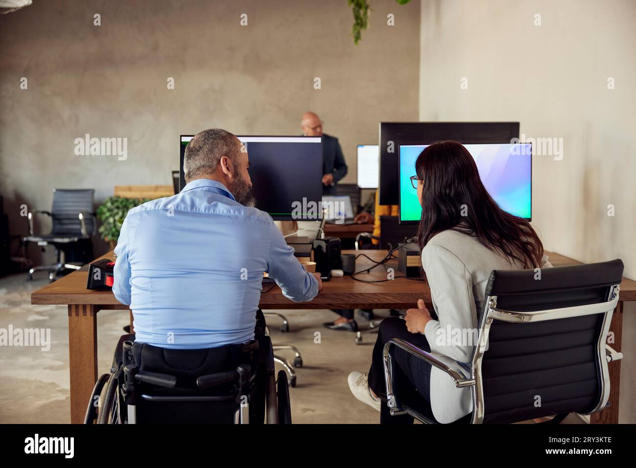 Mature woman office rear view hi-res stock photography and images - Alamy