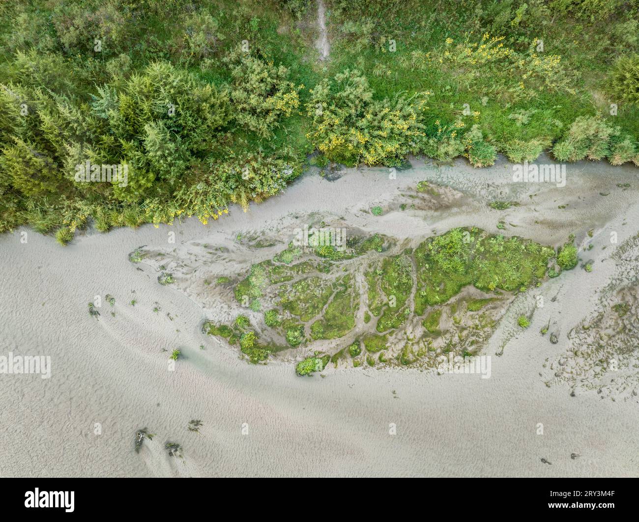 Shallow sandy river aerial hi-res stock photography and images - Alamy