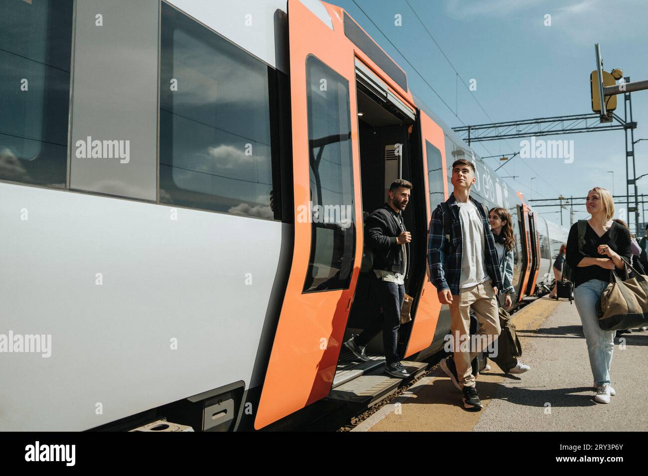 Family train holiday hi-res stock photography and images - Alamy