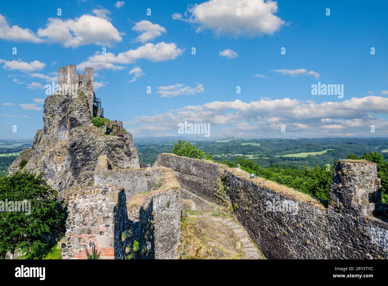 Trosky castle ruins with two towers. Sunny summer day view. Bohemian ...