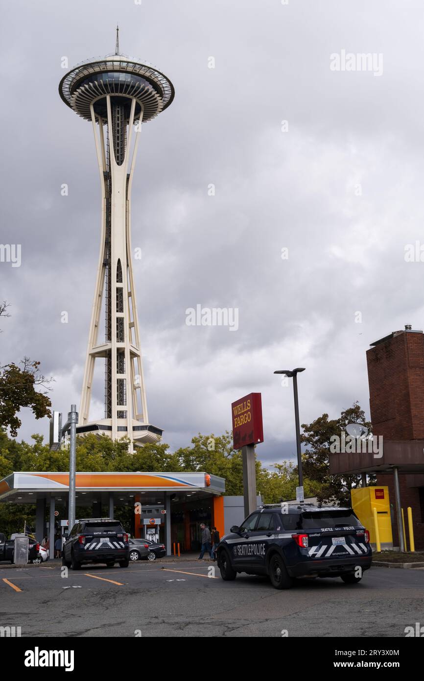 Seattle, USA. 28th Sep 2023. Just after Noon an alleged Bank robbery in ...