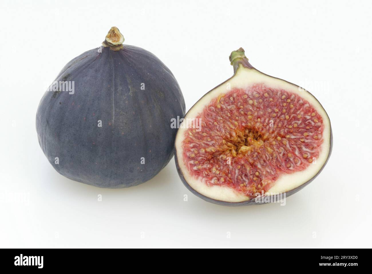Cut-open figs (Ficus carica Stock Photo - Alamy