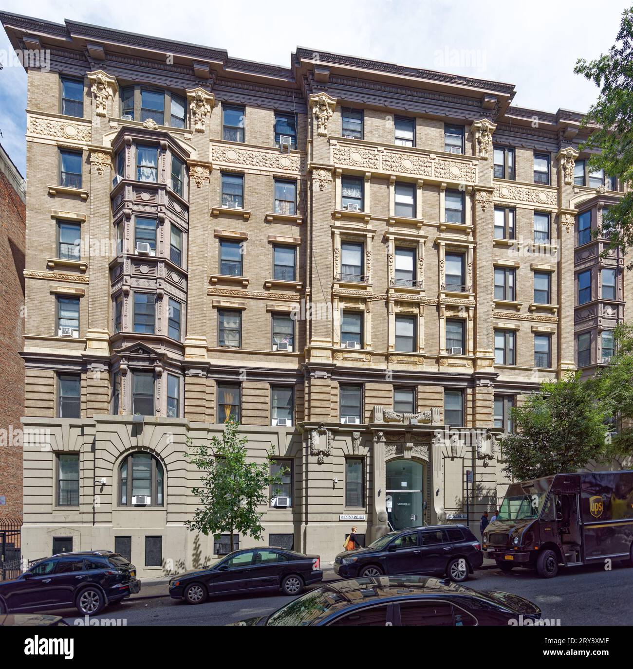 601 West 137th Street is one of five Emery Roth-designed buildings in ...