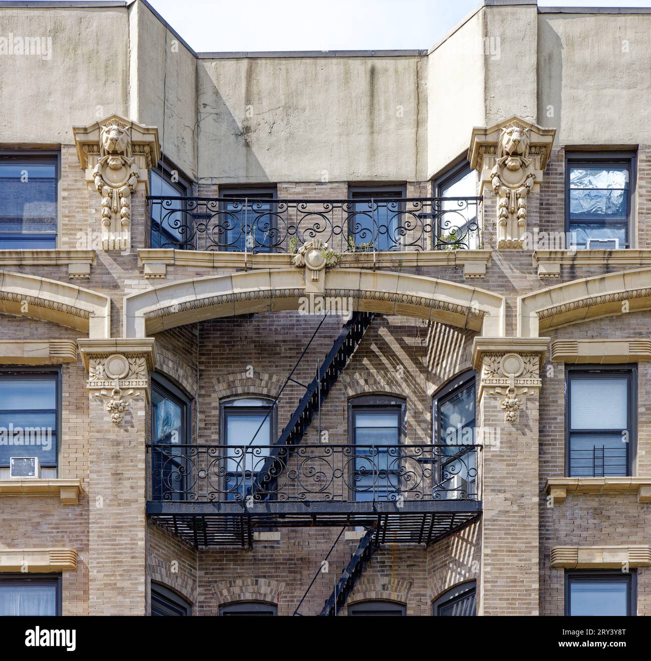 601 West 137th Street is one of five Emery Roth-designed buildings in ...