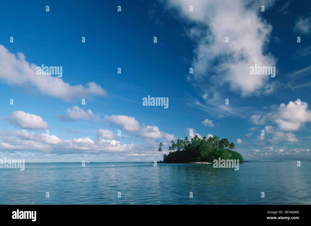Small Island, Muri Lagoon, Rarotonga, Cook Islands, Muri Lagoon Stock ...