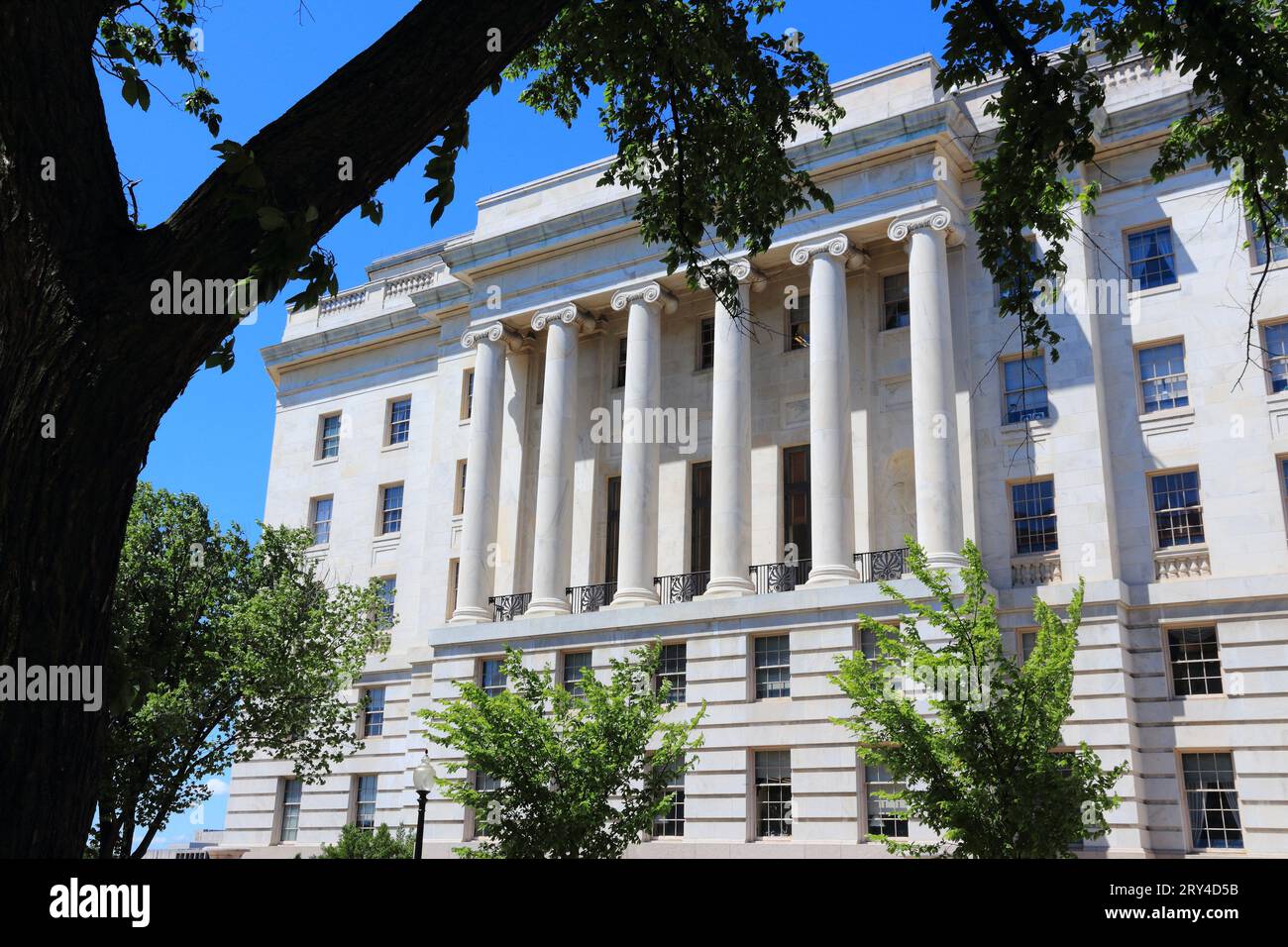 Building of the house of representatives hi-res stock photography and ...