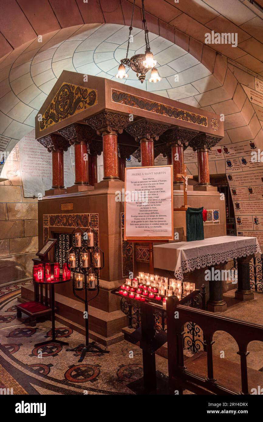 Relics of saint martin of tours hi-res stock photography and images - Alamy