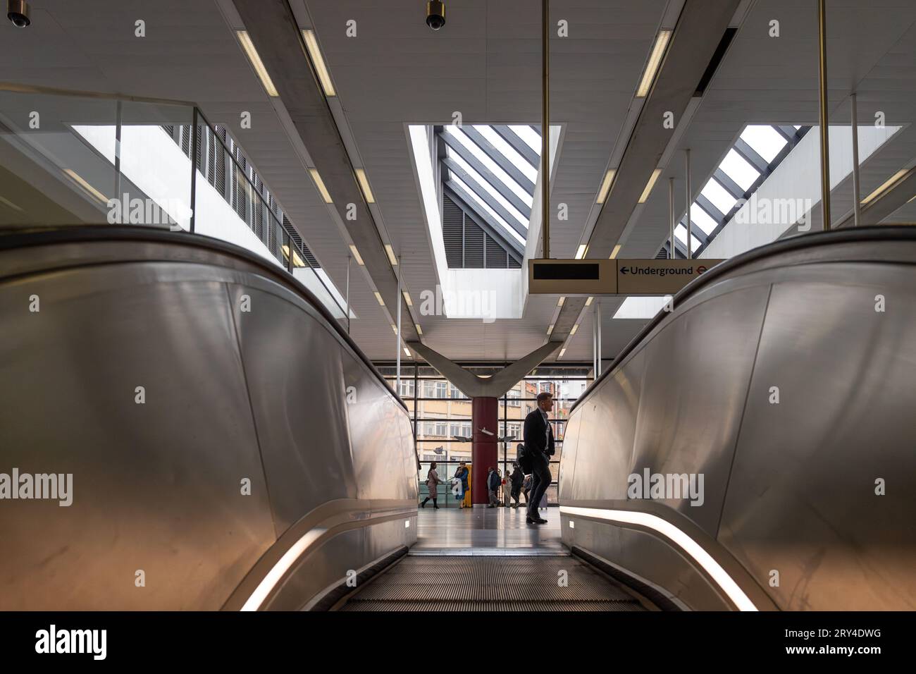Farringdon station, the Elizabeth line is a high-frequency hybrid urban ...