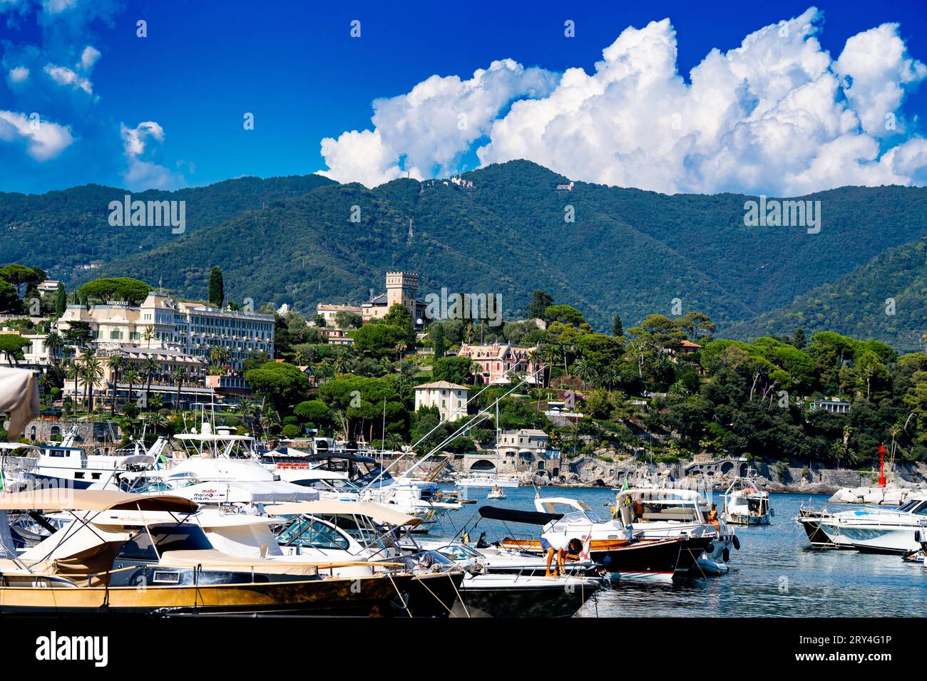 Sea of legurie hi-res stock photography and images - Alamy