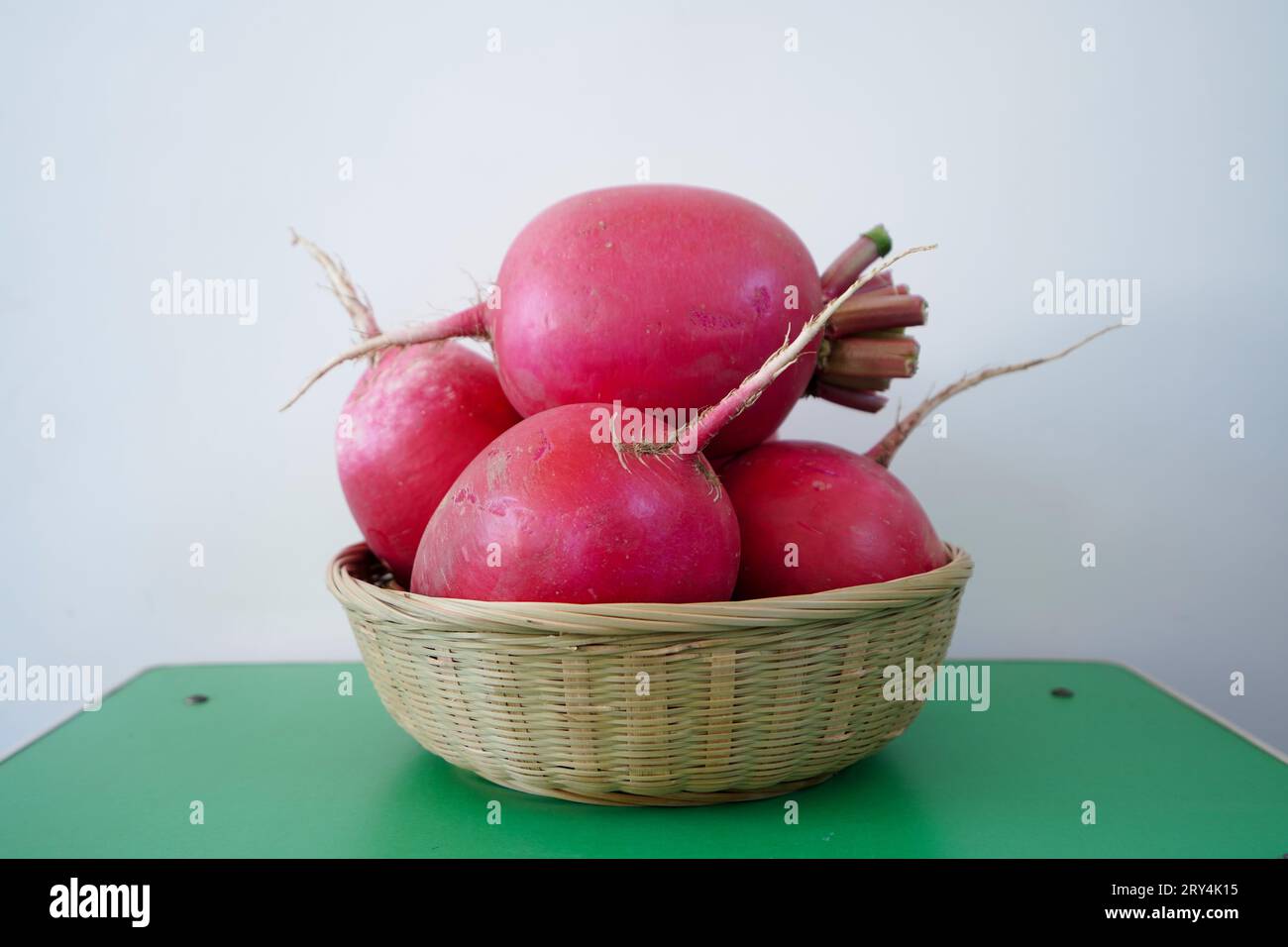 Vegetable Close-up Photo - Radish Stock Photo - Alamy