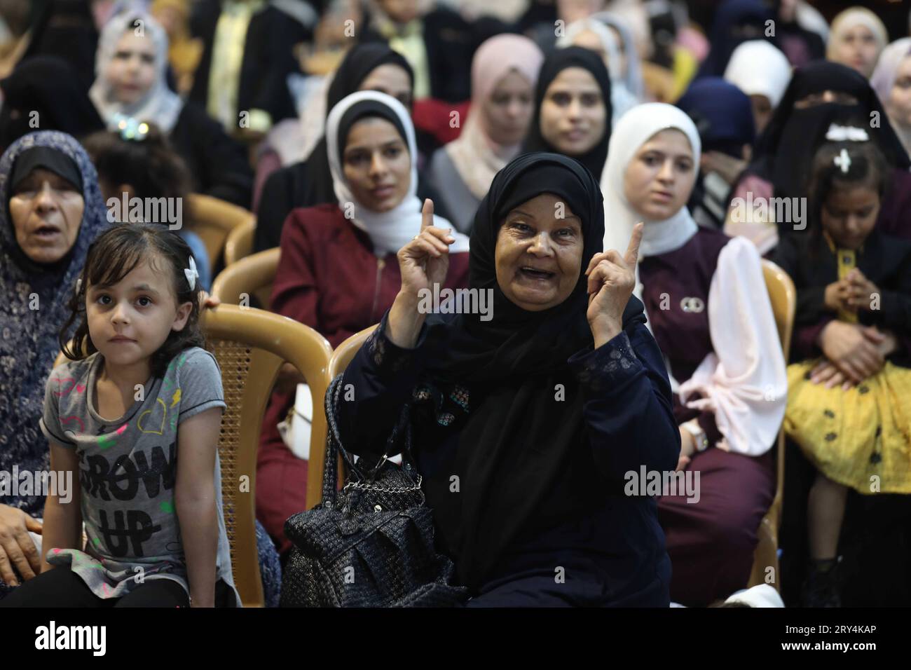 Middle East News/Gaza/Palestinian Territories Palestinians celebrate ...