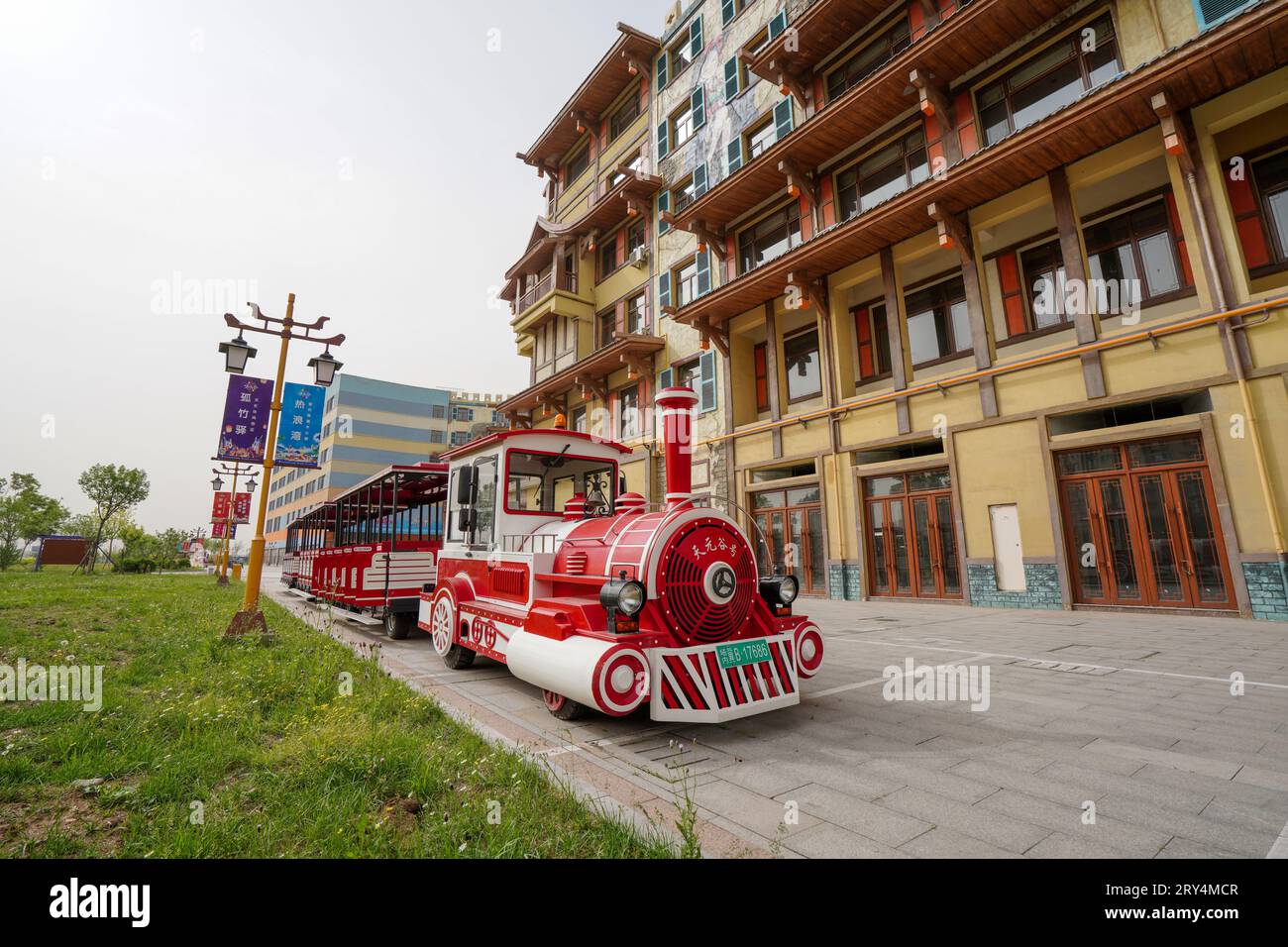 China train model hi-res stock photography and images - Alamy
