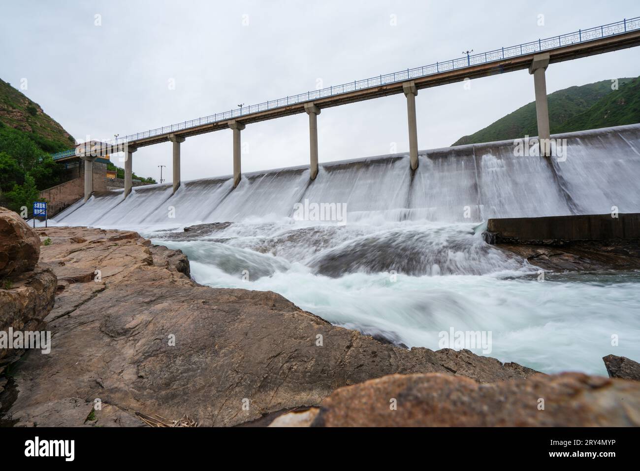 China flood control reservoir hi-res stock photography and images - Alamy