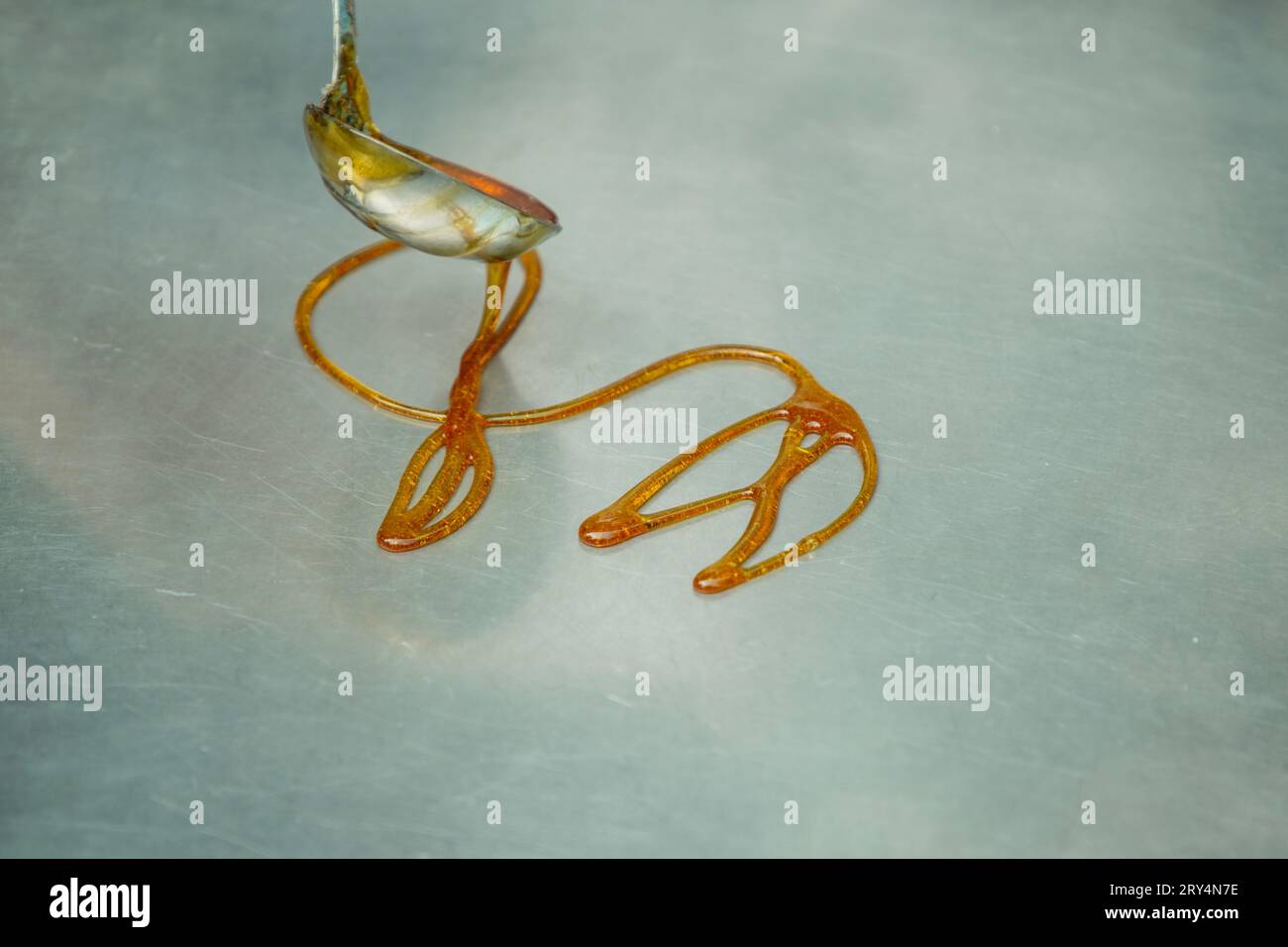 Traditional Chinese Sugar Painting Production Stock Photo - Alamy