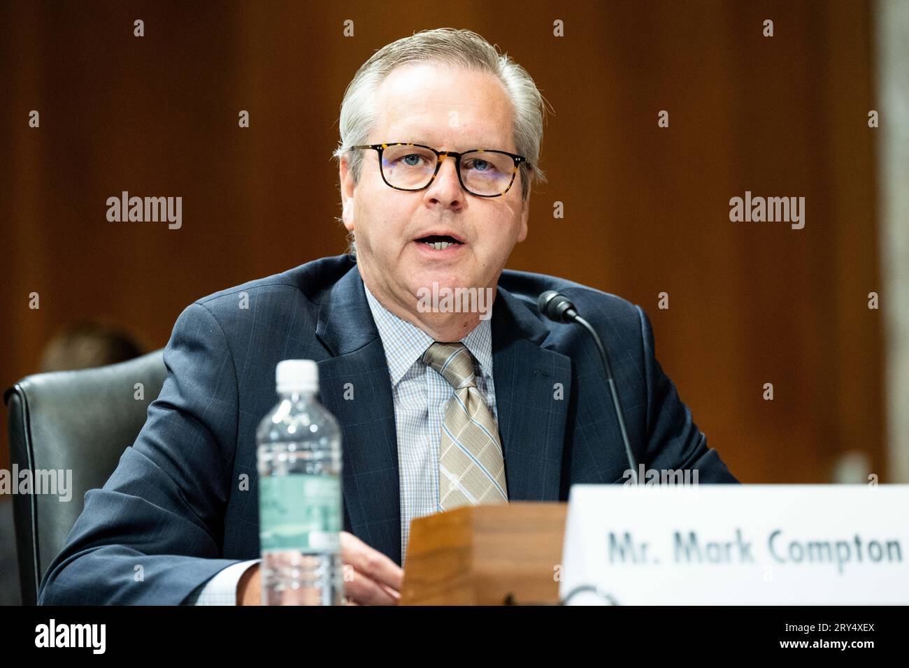 Mark compton hi-res stock photography and images - Alamy