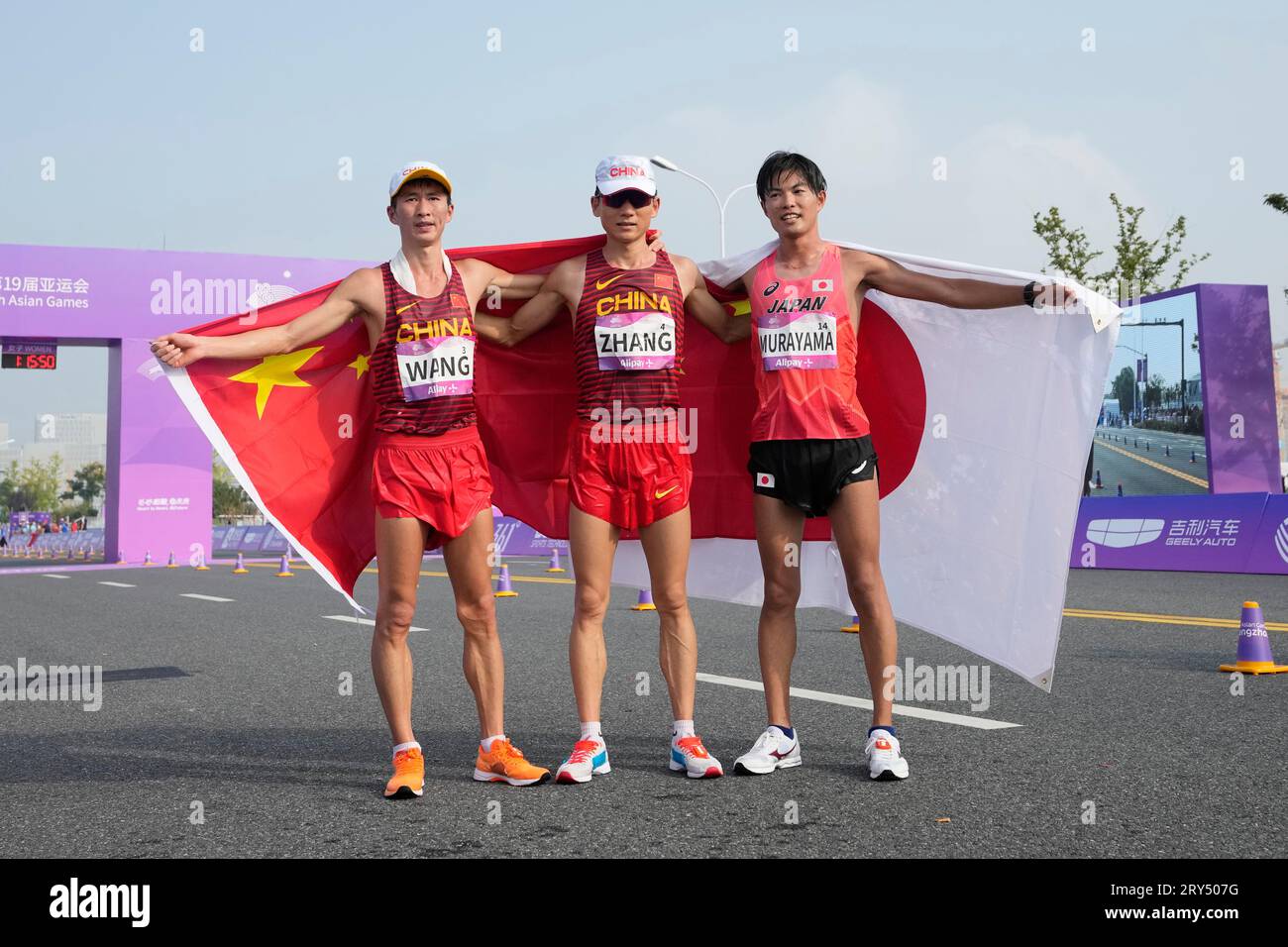 Yutaro Murayama of Japan, Zhang Jun of China, Wang Zhaozhao of China ...