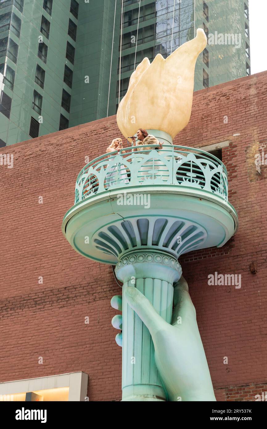 Deanna Giulietti and Sarah Cline perform Torch Song Series debut on ...