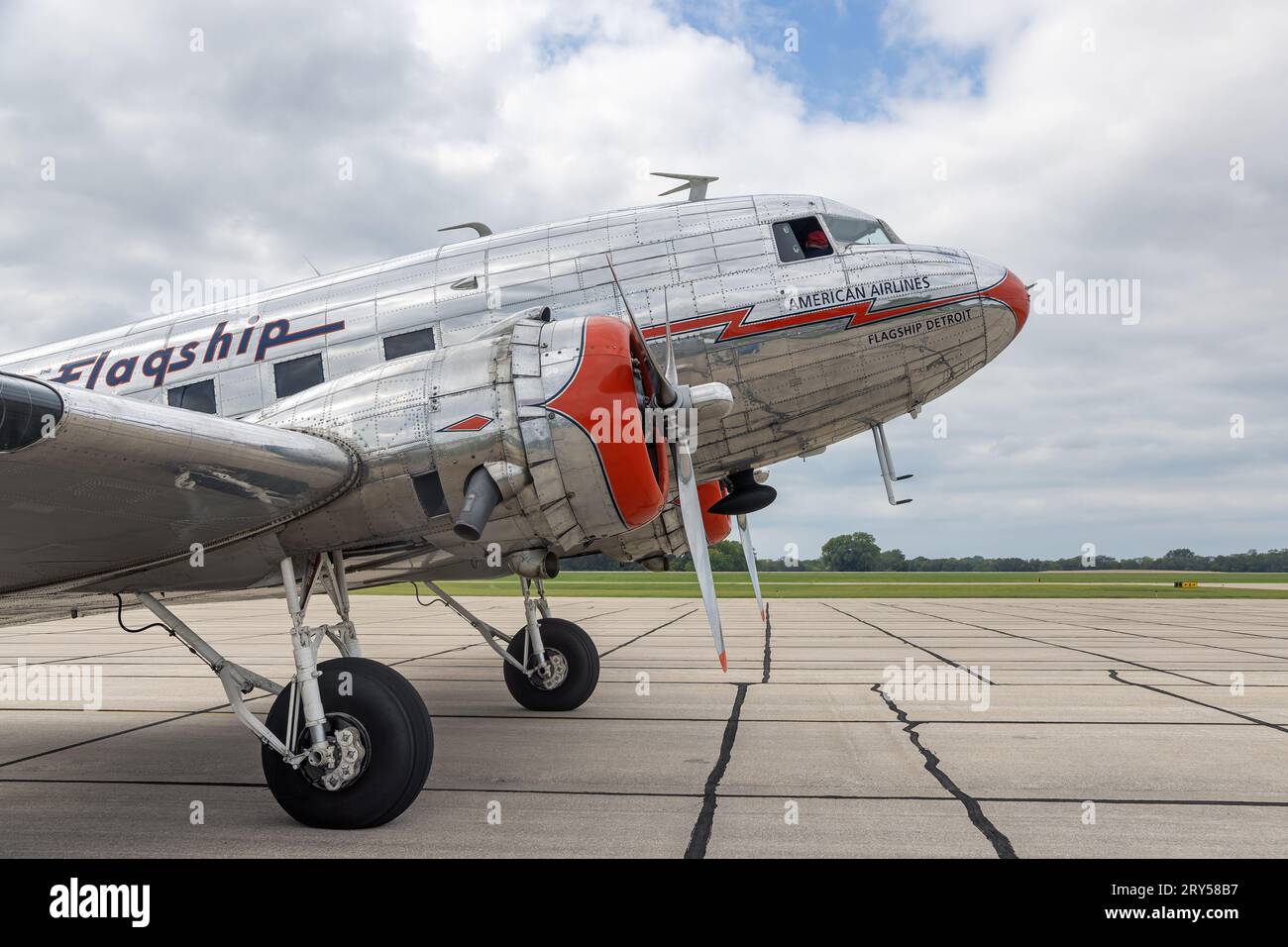 The Flagship Detroit a restored 1937 Douglas DC-3 aircraft visited ...