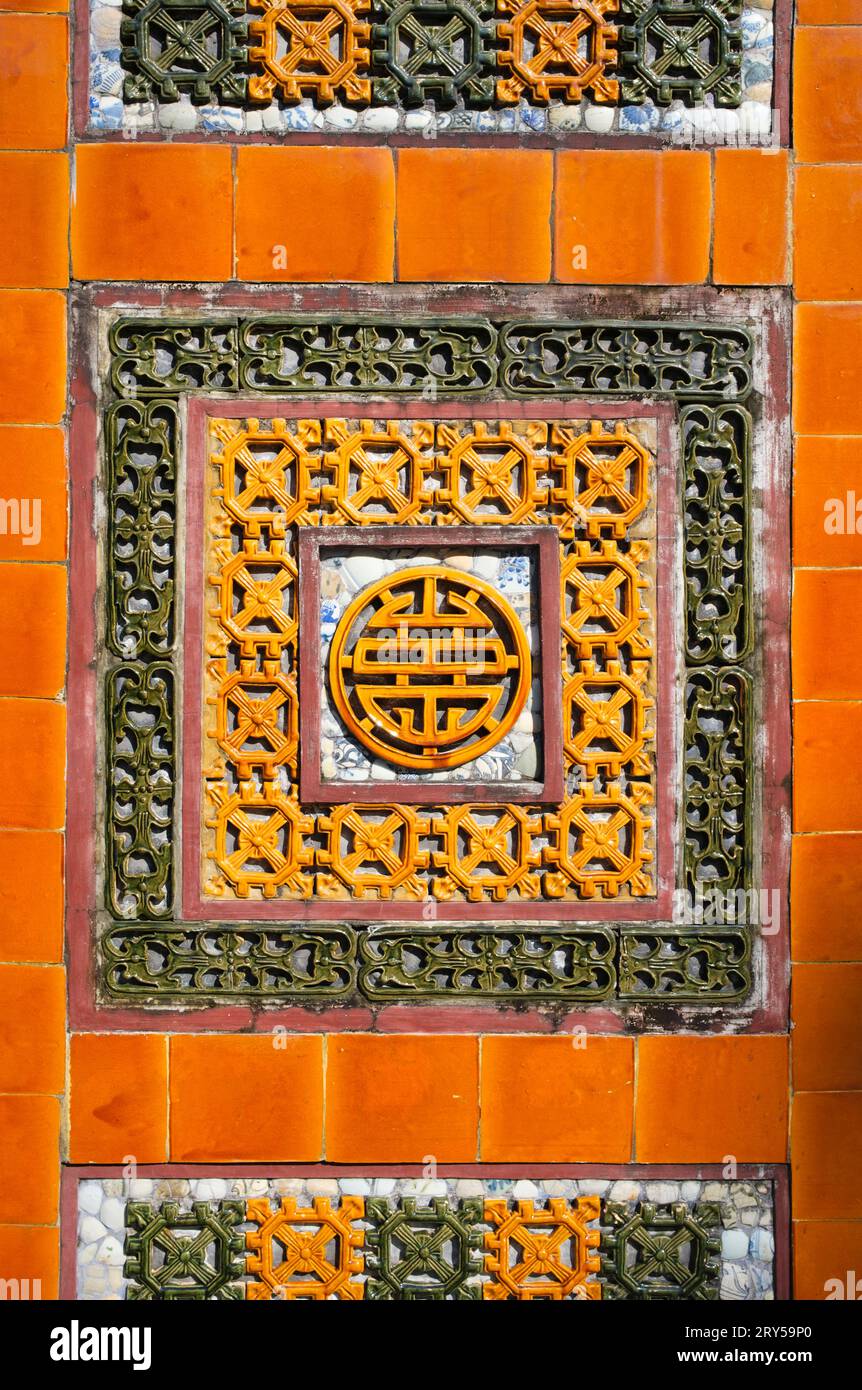 Longevity symbol hi-res stock photography and images - Alamy