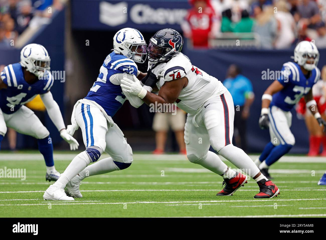Indianapolis Colts defensive end Samson Ebukam (52) and Houston Texans ...