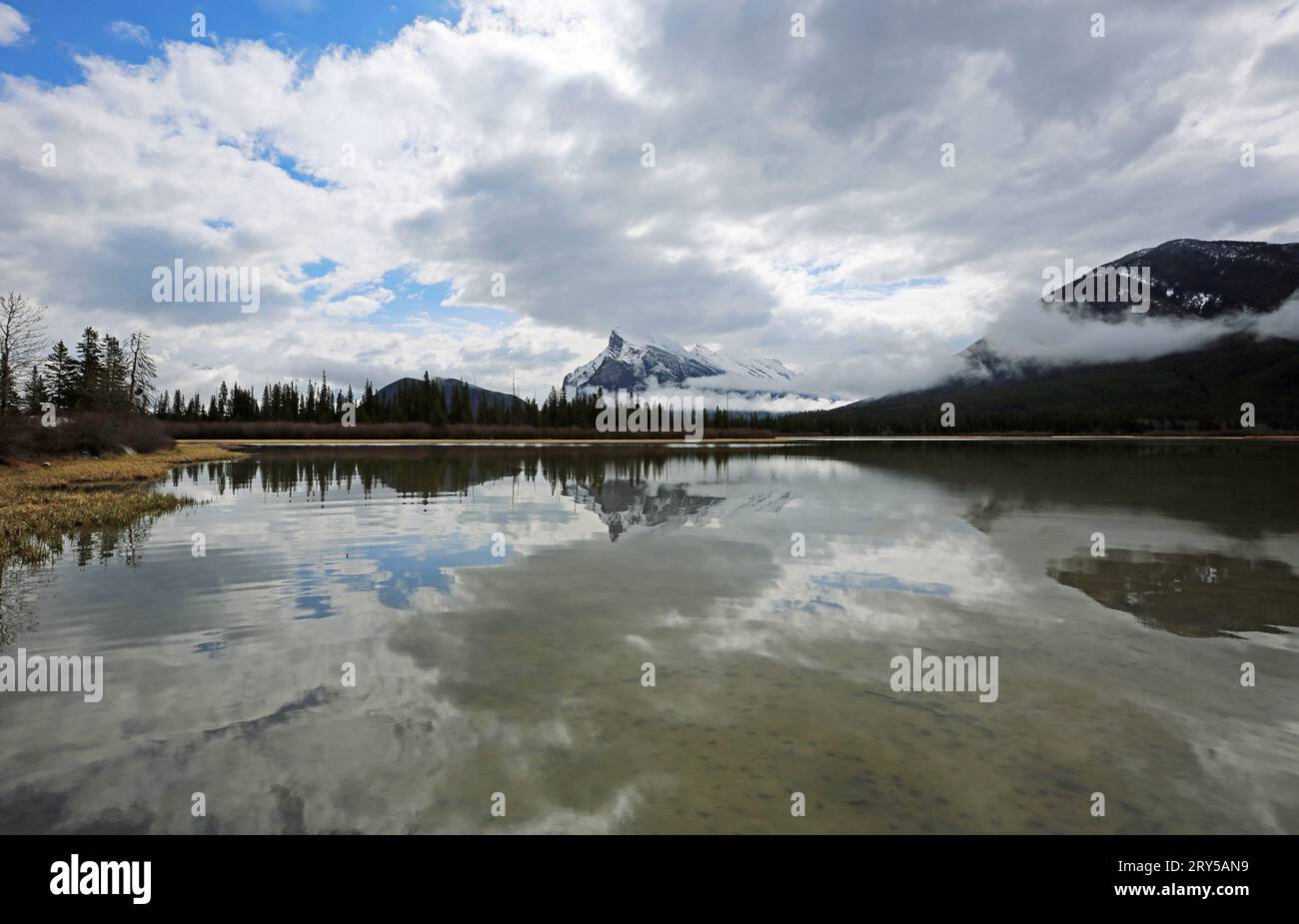 Rundle stone hi-res stock photography and images - Alamy