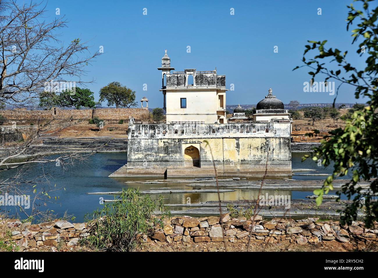 Padmini palace in the lake at Chittorgarh Fort Stock Photo - Alamy