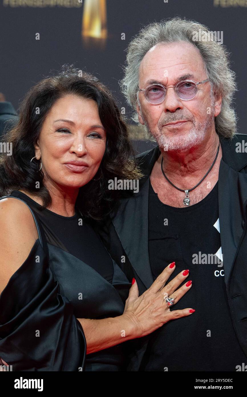 Hugo Egon BALDER, Moderator, mit Ehefrau Elena, Roter Teppich, Red ...