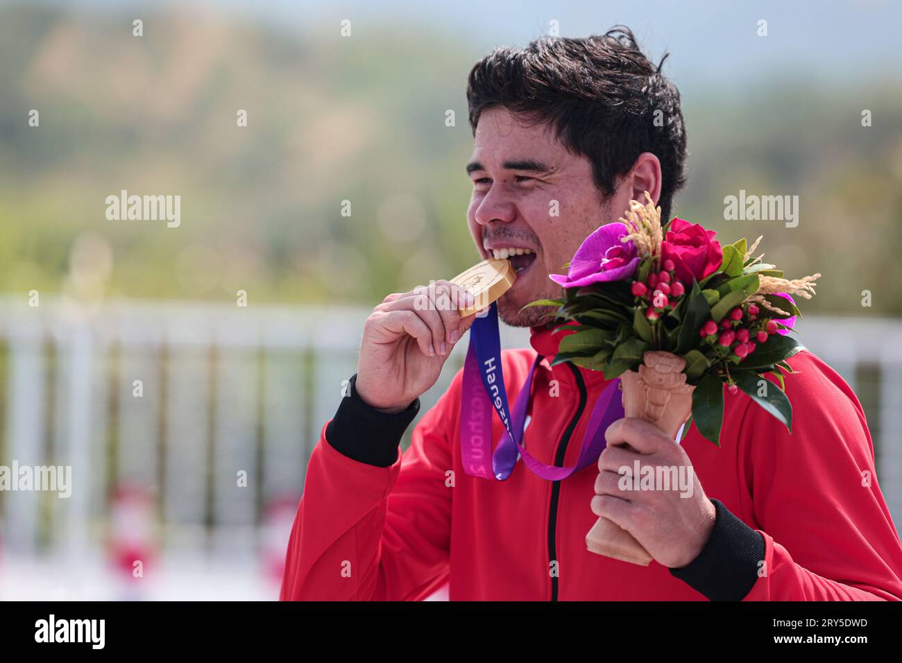 Chun'an, China's Zhejiang Province. 29th Sep, 2023. Gold medalist Nener ...