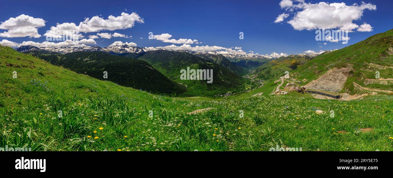 Views of yhe Aran valley and Aneto peak from Pla de Beret (Aran Valley ...