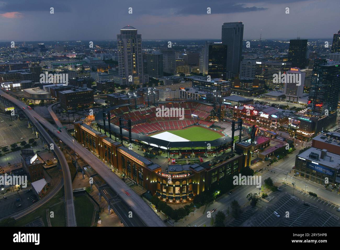 Aerial busch stadium hi-res stock photography and images - Alamy