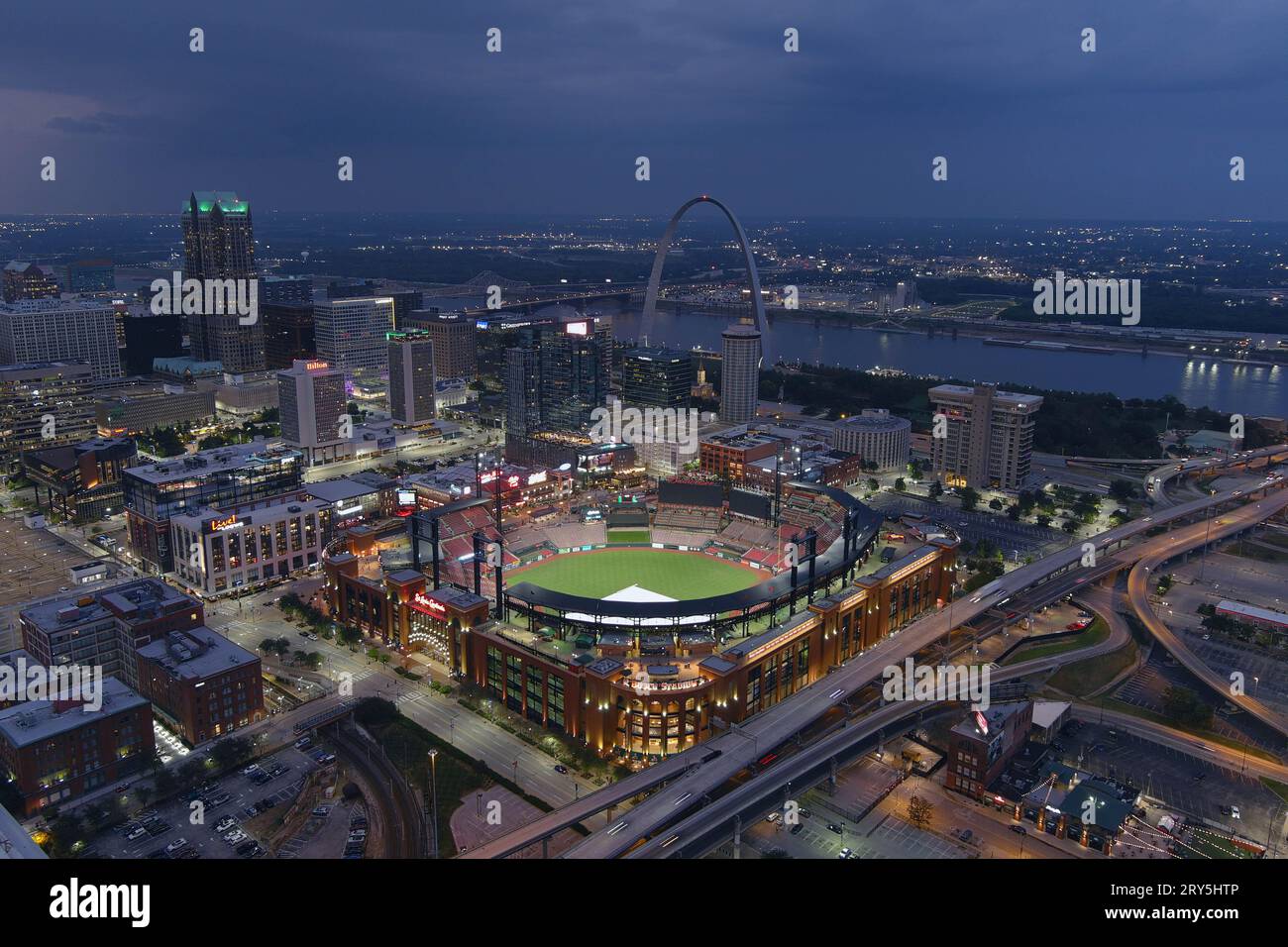 A general overall aerial view busch stadium gateway arch hi-res stock ...