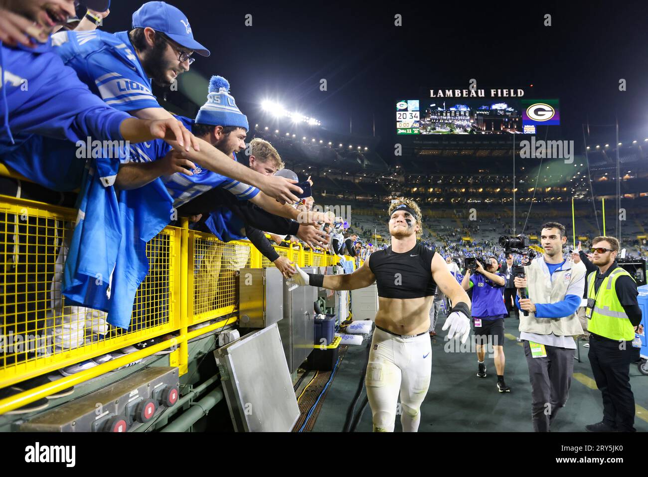 Green Bay, Wisconsin, USA. 28th Sep, 2023. Detroit Lions defensive end ...